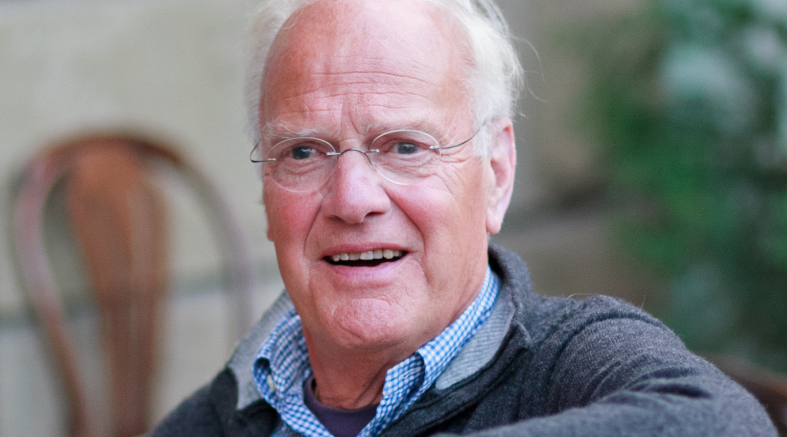 Schrijver en acteur Dolf de Vries overleden - MAX Vandaag