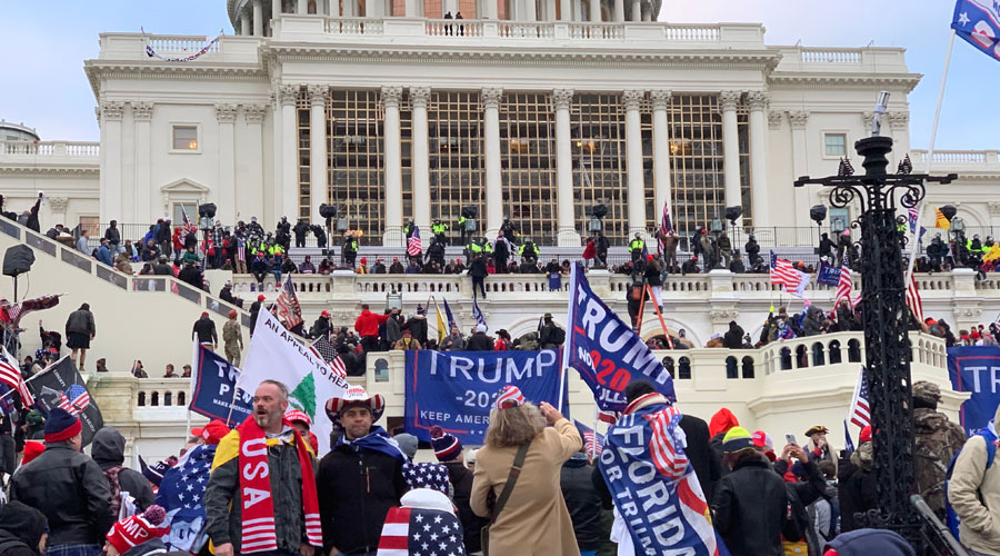 De bestorming van het Amerikaanse Capitool op 6 januari 2021 - MAX Vandaag