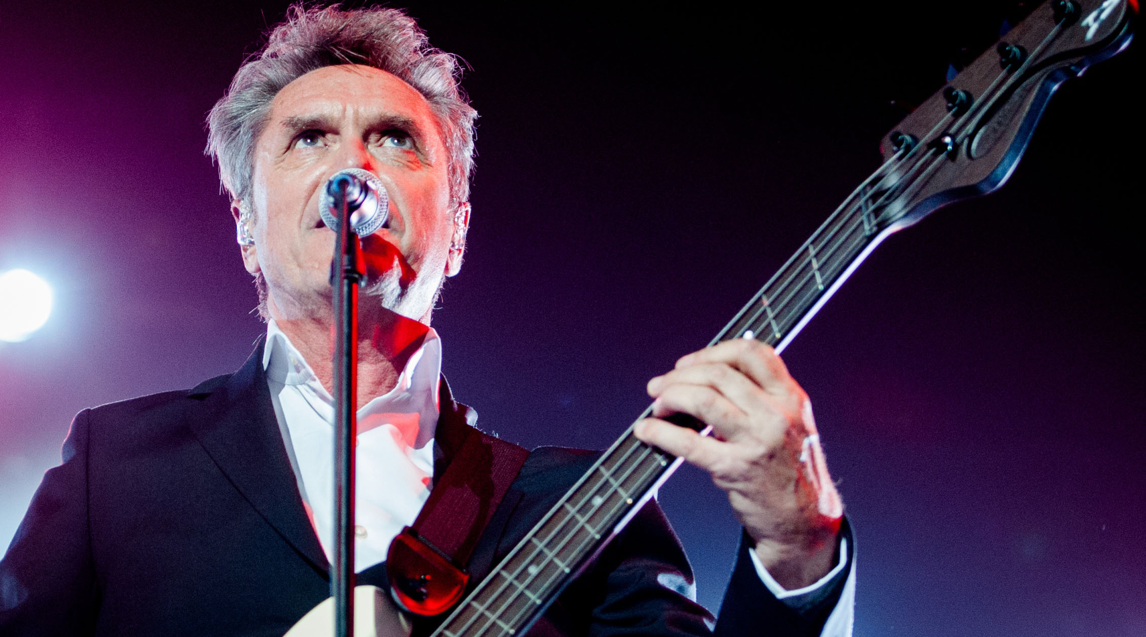 Zanger Henny Vrienten (73) overleden - MAX Vandaag