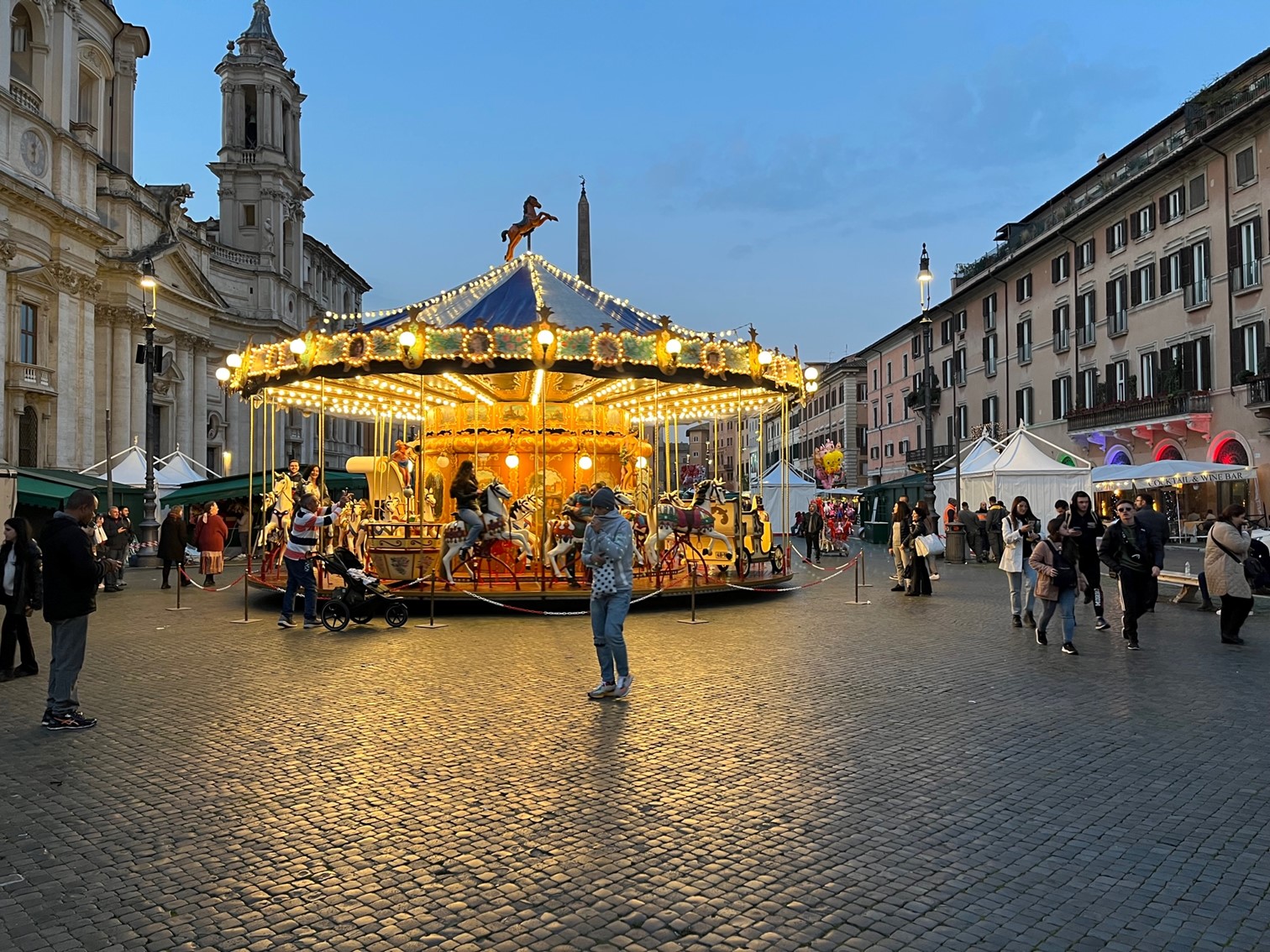 Maxime op reis: kerstsfeer en oudheden in Rome - MAX Vandaag