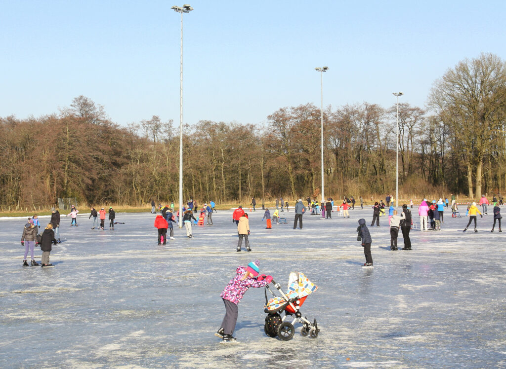 Hoe lang moet het vriezen om te kunnen schaatsen? - MAX Vandaag