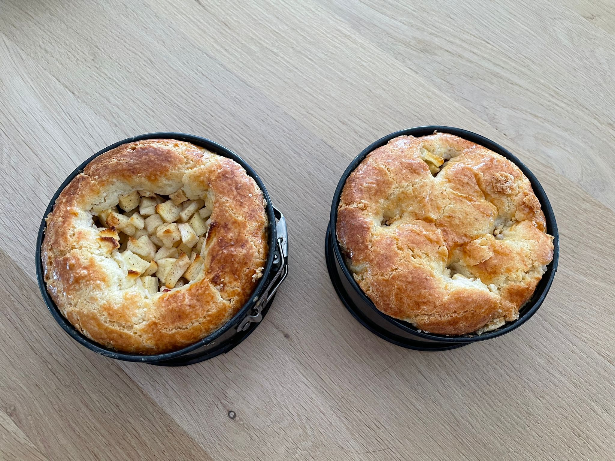 Maakt zure room een appeltaart nóg lekkerder? We testen het! - MAX Vandaag