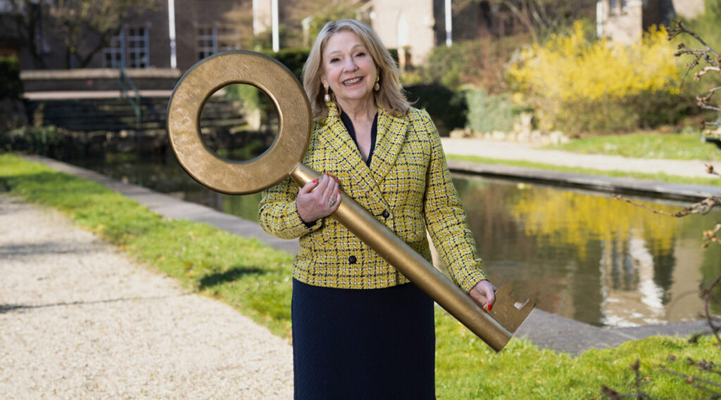 Open Monumentendag dit jaar met app én nieuwe ambassadeur ('onze' Janny van der Heijden) - MAX ...