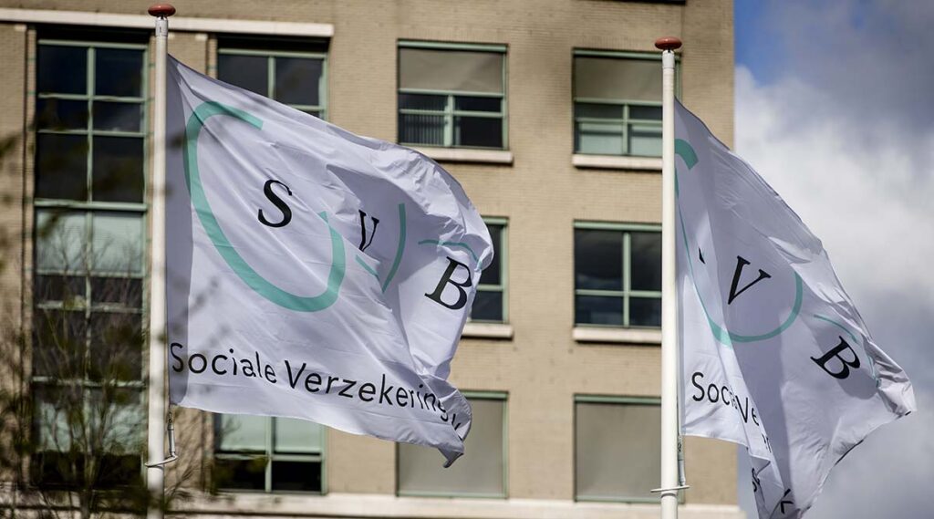 Extra AOW-uitkering met Kerstmis? Trap er niet in! SVB waarschuwt voor ...