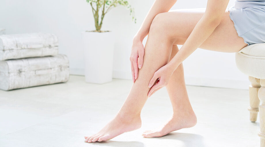 Jeukende scheenbenen? Dit is er aan winterjeuk te doen - MAX Vandaag