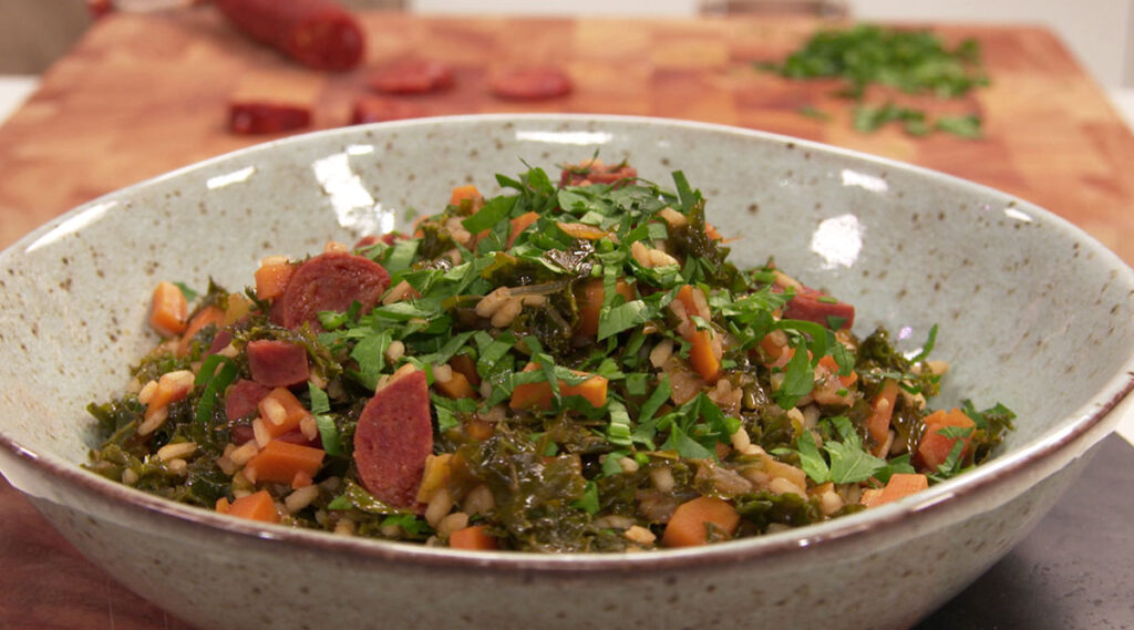 Kook mee met MAX: Spaanse rijstschotel met chorizo en boerenkool - MAX ...